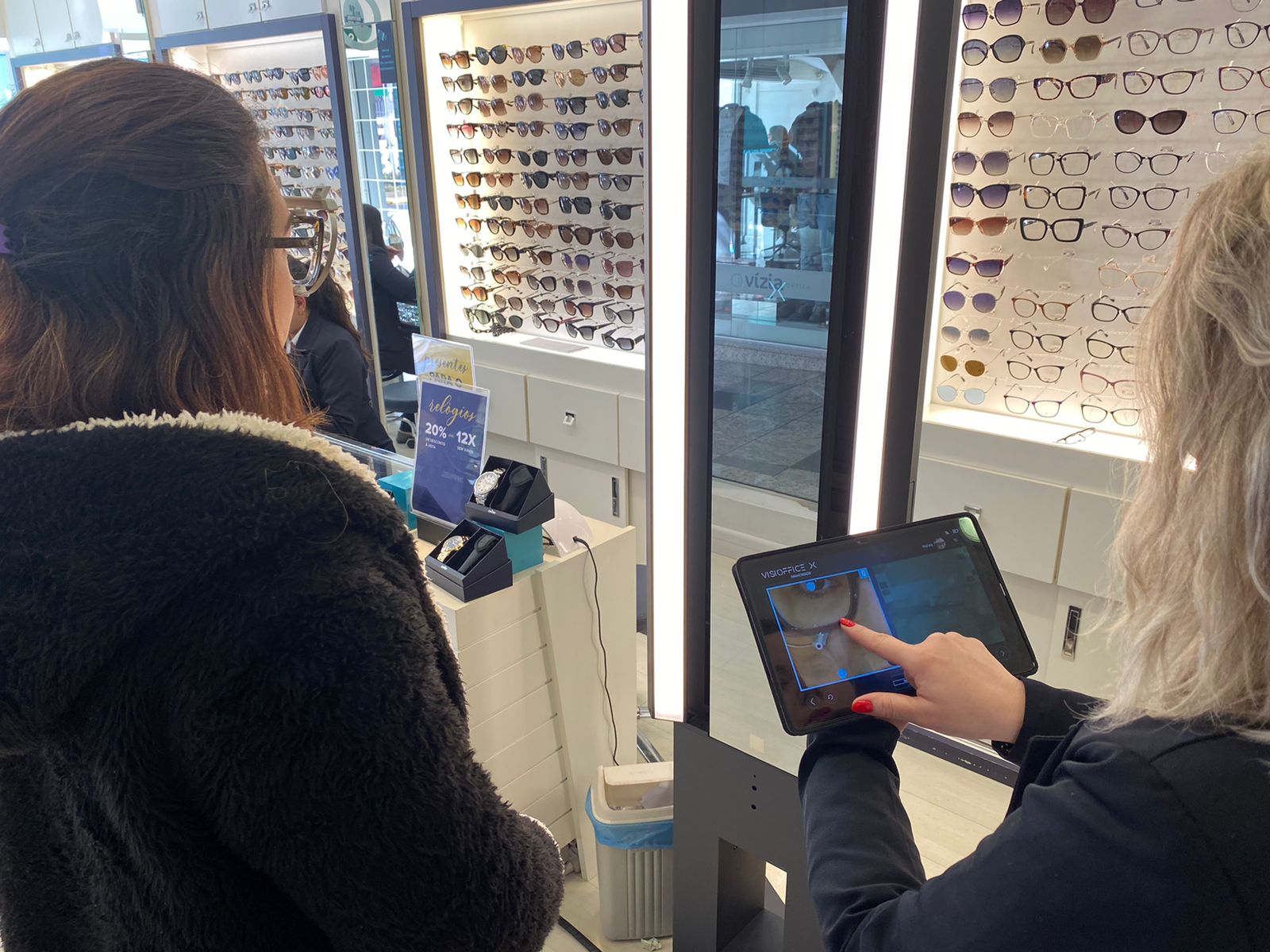 Como a tecnologia Visioffice X oferece precisão ao tirar as medidas da ...